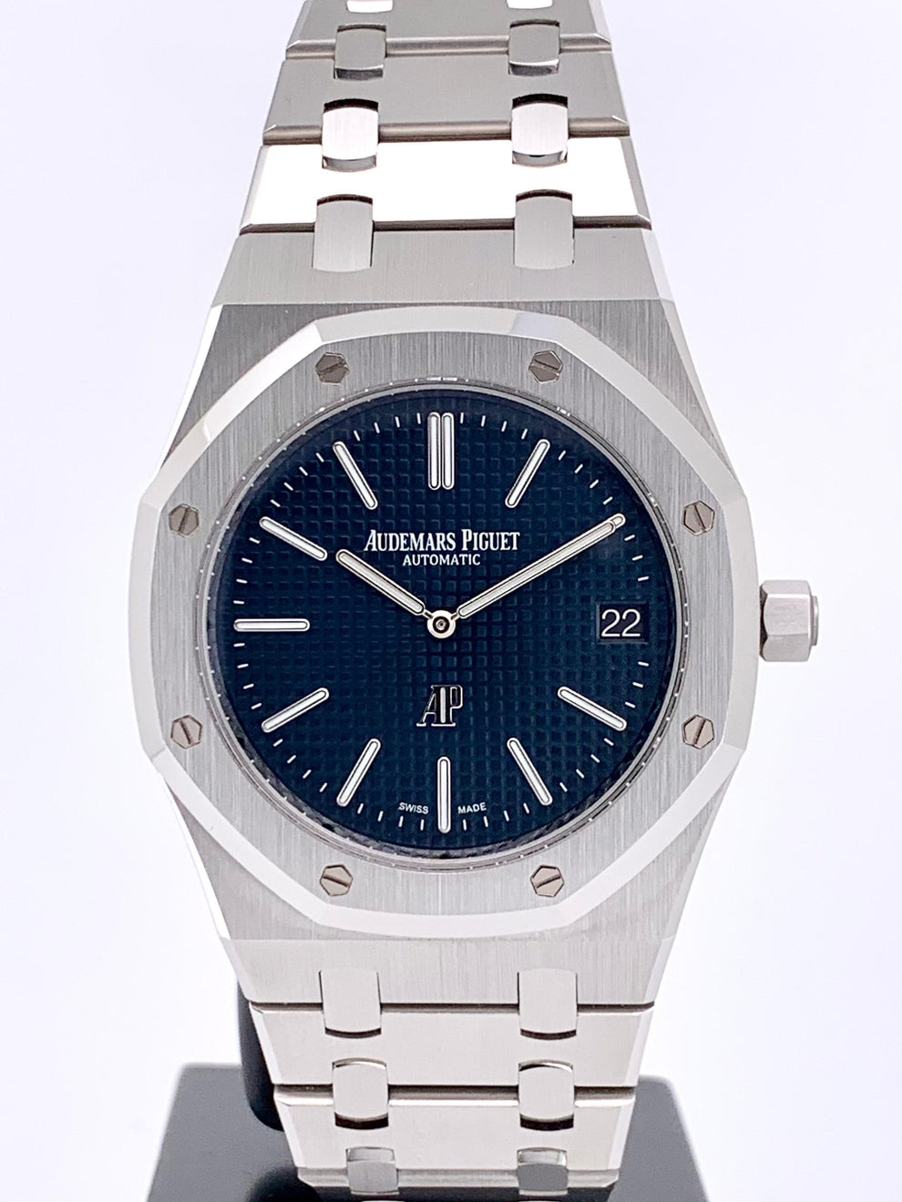 AUDEMARS PIGUET ROYAL OAK JUMBO EXTRA THIN 39MM 15202 BLUE DIAL (2018 ...